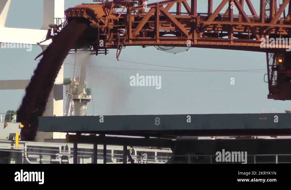 Loading ore ship Stock Videos & Footage - HD and 4K Video Clips - Alamy