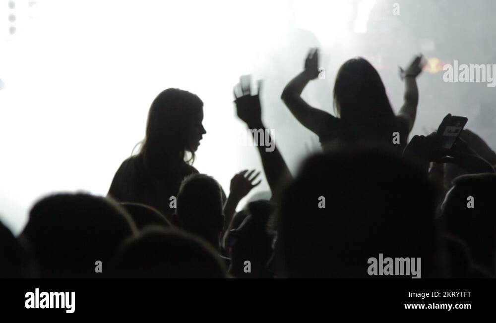 Concert crowd girls Stock Videos & Footage - HD and 4K Video Clips - Alamy