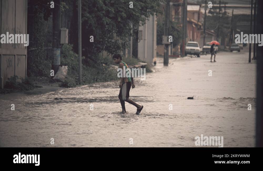 Flood disaster disaster Stock Videos & Footage - HD and 4K Video Clips ...