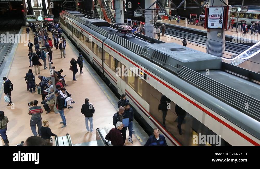 Crowd station train Stock Videos & Footage - HD and 4K Video Clips - Alamy