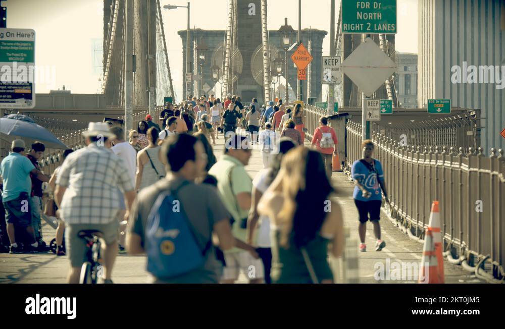 Crowd people city bridge Stock Videos & Footage - HD and 4K Video Clips - Alamy