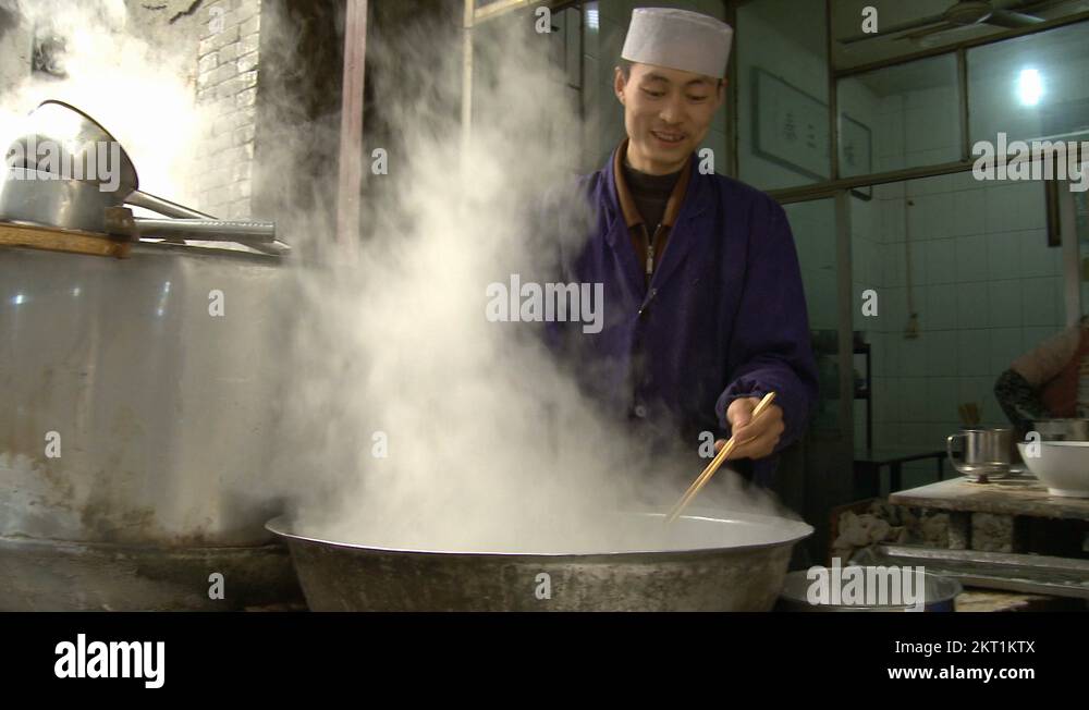 Chinese restaurant kitchen chefs Stock Videos & Footage - HD and 4K ...