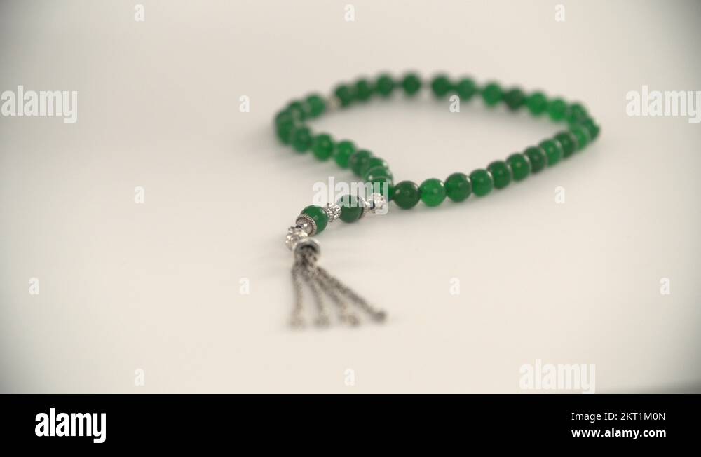 Islam prayer beads Stock Videos & Footage - HD and 4K Video Clips - Alamy