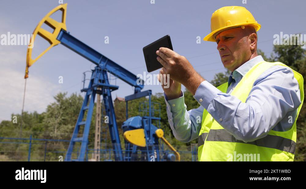Digital oil rig Stock Videos & Footage - HD and 4K Video Clips - Alamy