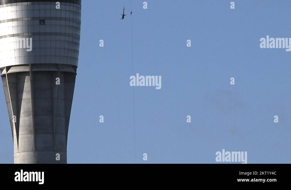 Bungee jump auckland Stock Videos & Footage - HD and 4K Video Clips - Alamy