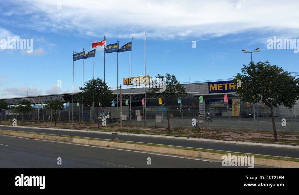 Metro supermarket store Stock Videos & Footage - HD and 4K Video Clips ...