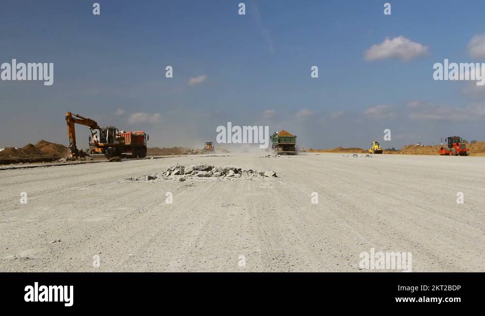 Construction runway Stock Videos & Footage - HD and 4K Video Clips - Alamy