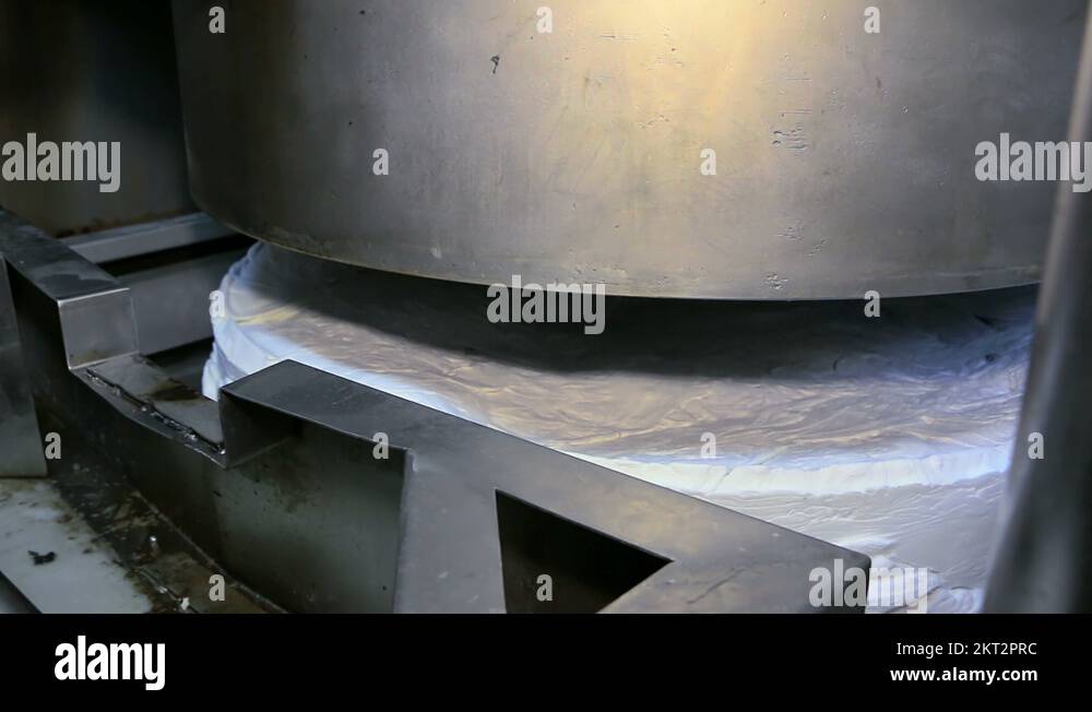 Squeezing clothes Stock Videos & Footage - HD and 4K Video Clips - Alamy