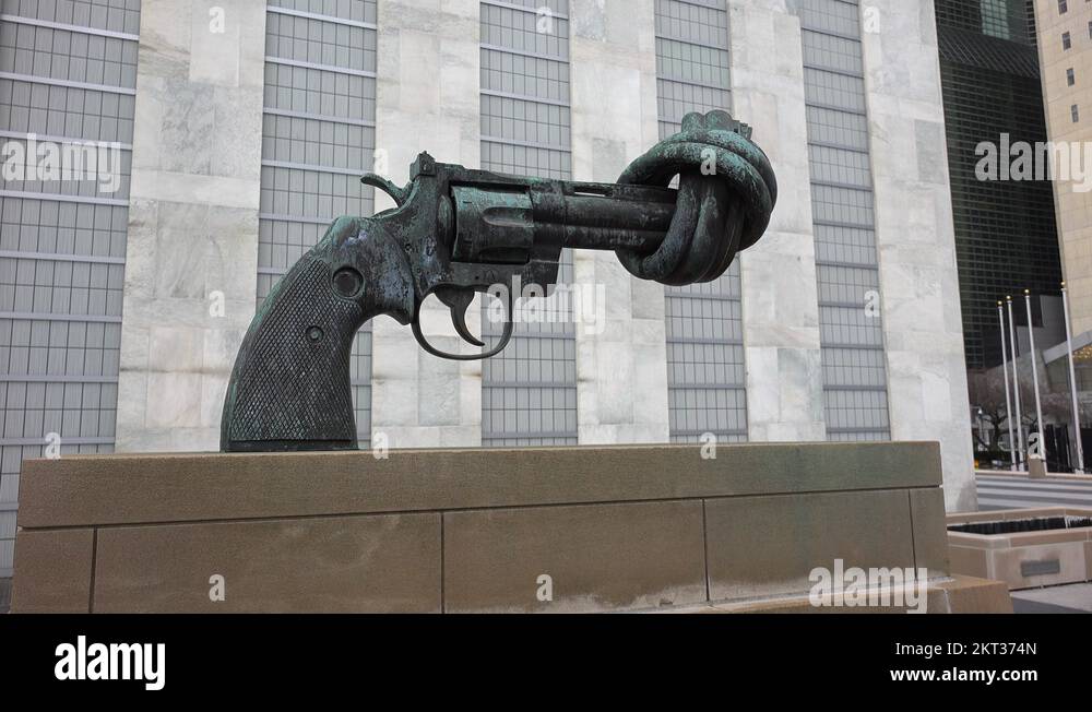 Un international gun Stock Videos & Footage - HD and 4K Video Clips - Alamy