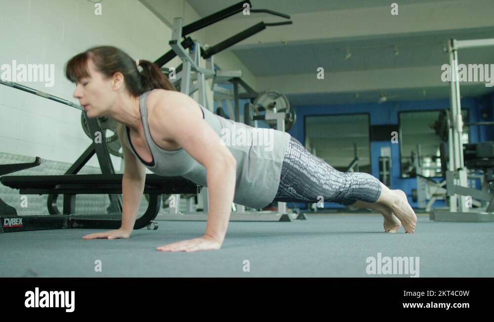 Woman press ups arms Stock Videos & Footage - HD and 4K Video Clips - Alamy