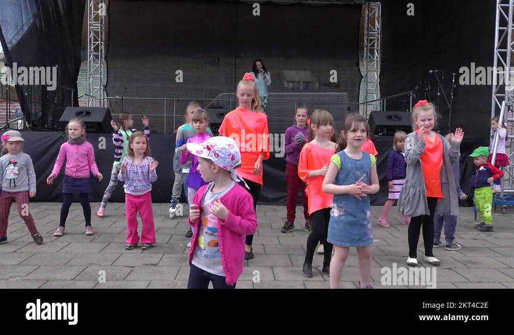 Line dance Stock Videos & Footage - HD and 4K Video Clips - Alamy