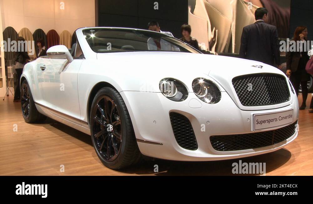 Convertible convertibles Stock Videos & Footage - HD and 4K Video Clips ...