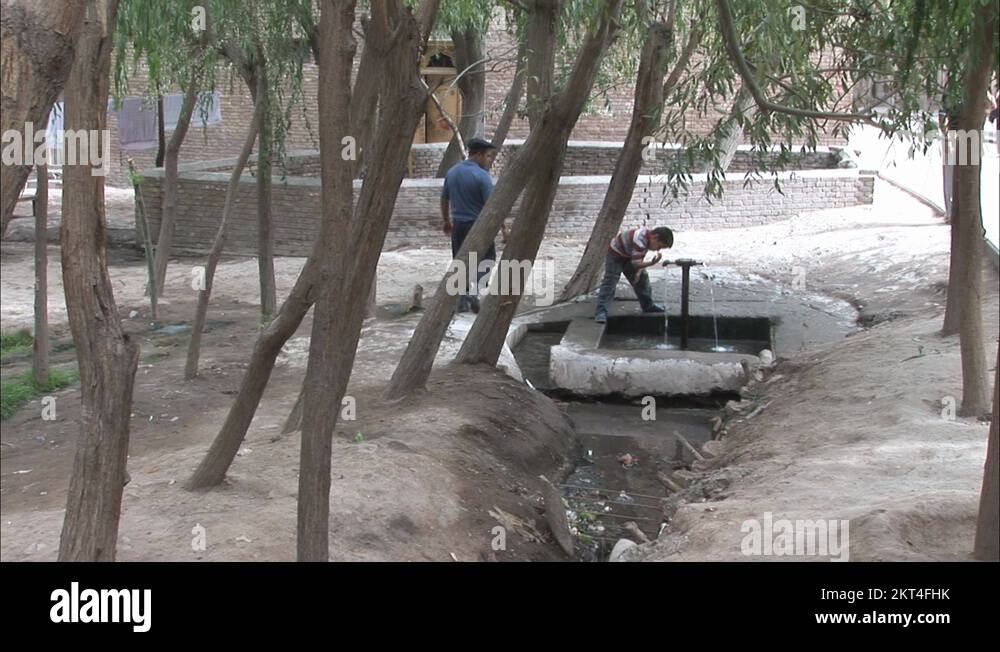 Water standpipe Stock Videos & Footage - HD and 4K Video Clips - Alamy