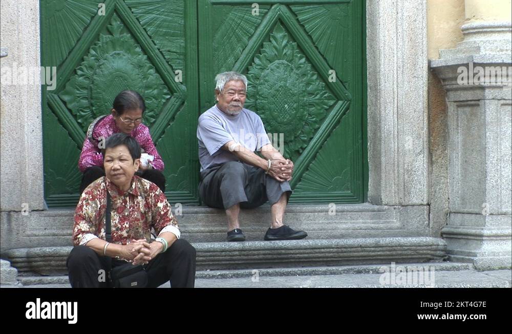 China sitting Stock Videos & Footage - HD and 4K Video Clips - Alamy