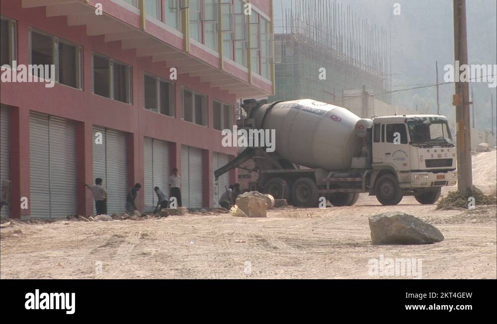 Cement truck lorry Stock Videos & Footage - HD and 4K Video Clips - Alamy