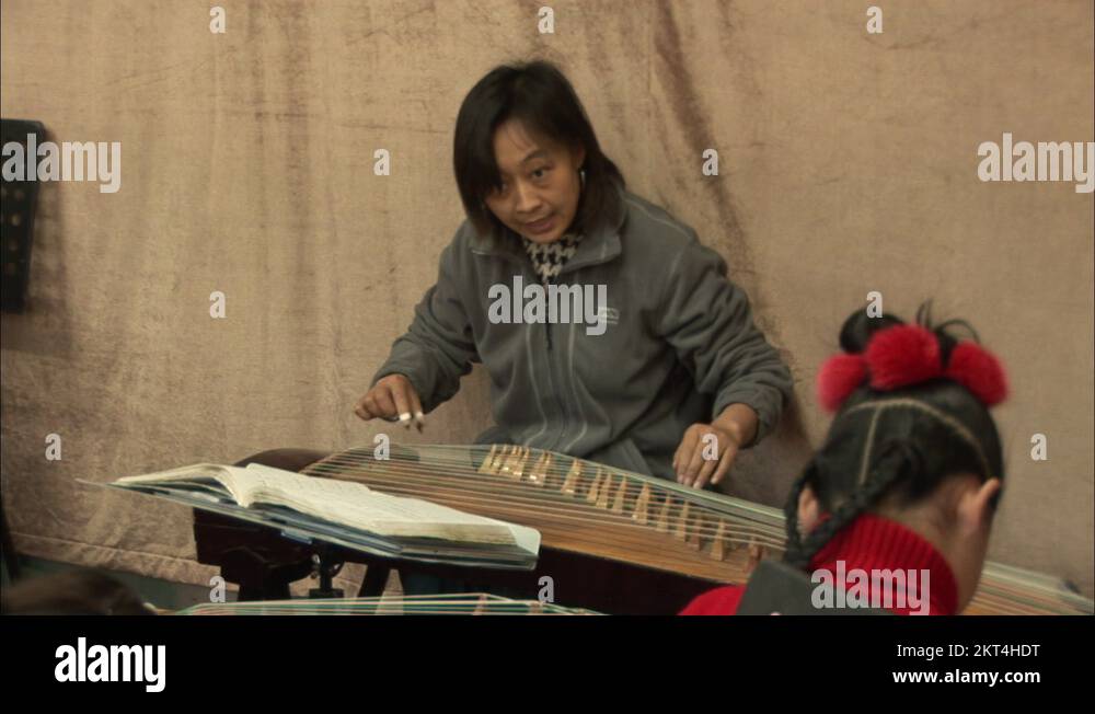 Zither Stock Videos & Footage - HD and 4K Video Clips - Alamy