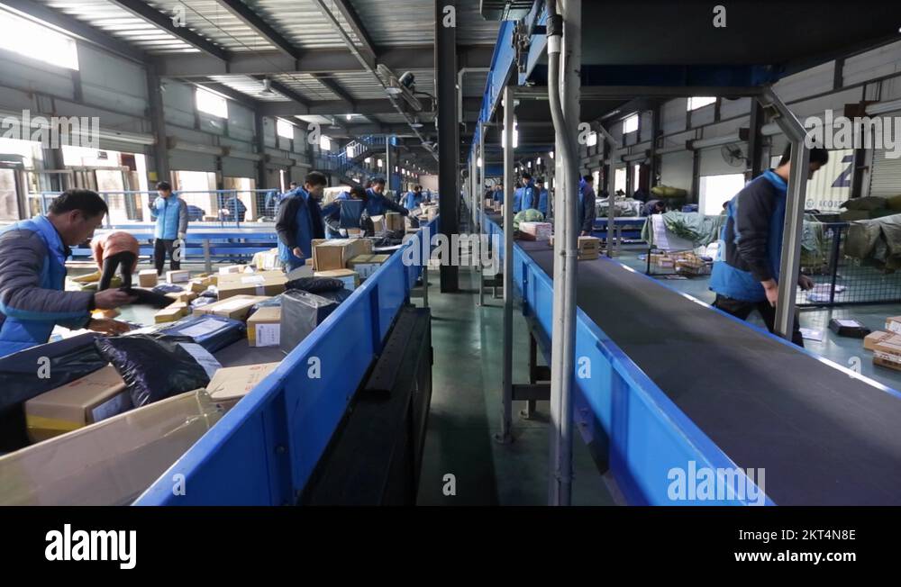 Sorting centre Stock Videos & Footage - HD and 4K Video Clips - Alamy