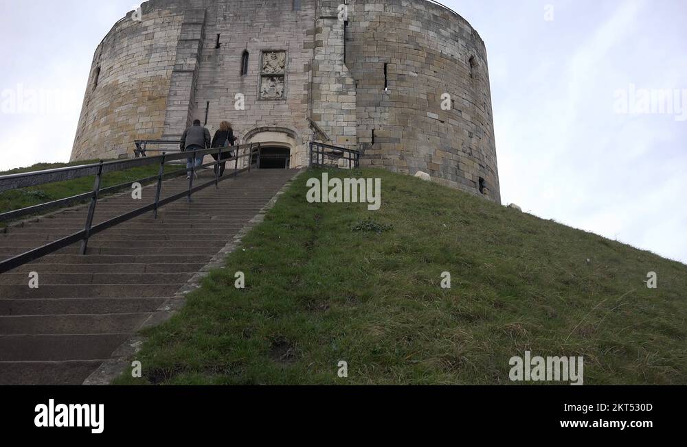 Norman tower keep Stock Videos & Footage - HD and 4K Video Clips - Alamy