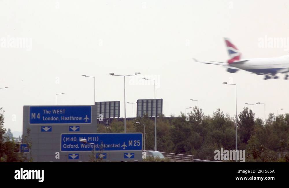 Heathrow aircraft Stock Videos & Footage - HD and 4K Video Clips - Alamy