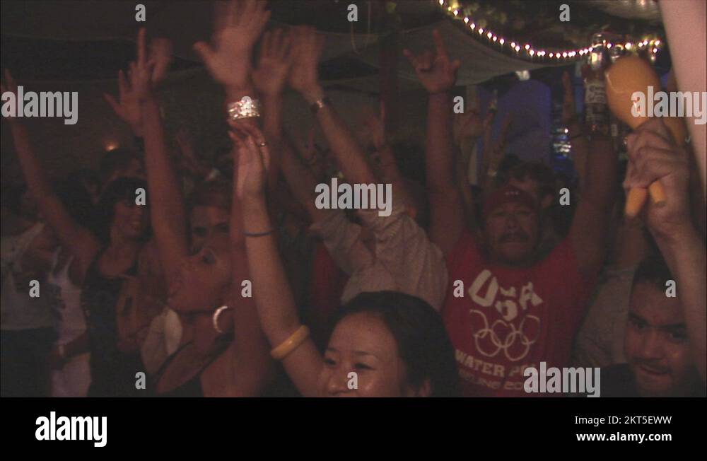 Cheering crowd bar Stock Videos & Footage - HD and 4K Video Clips - Alamy