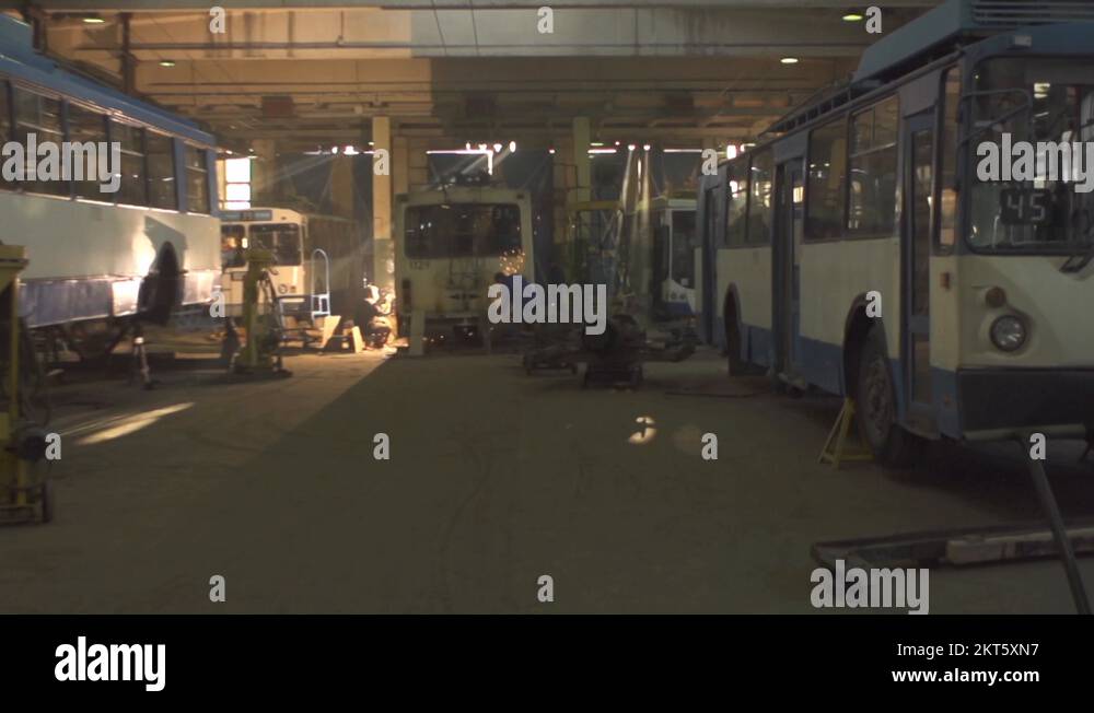 Bus repair station Stock Videos & Footage - HD and 4K Video Clips - Alamy