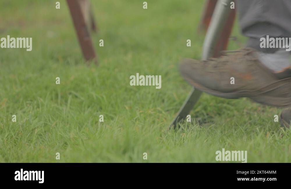 Spade garden grass Stock Videos & Footage - HD and 4K Video Clips - Alamy