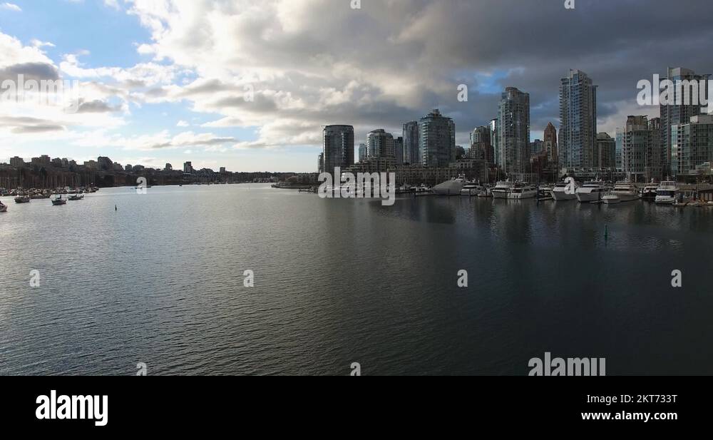 Water marina Stock Videos & Footage - HD and 4K Video Clips - Alamy
