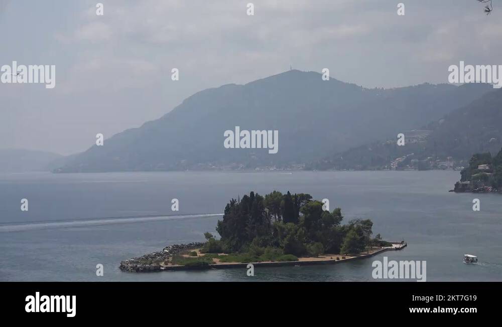 4K Plane Landing over Sea Water to Corfu Greece Arrival, Traveling by ...