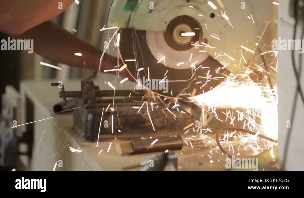 Using drop saw Stock Videos & Footage - HD and 4K Video Clips - Alamy