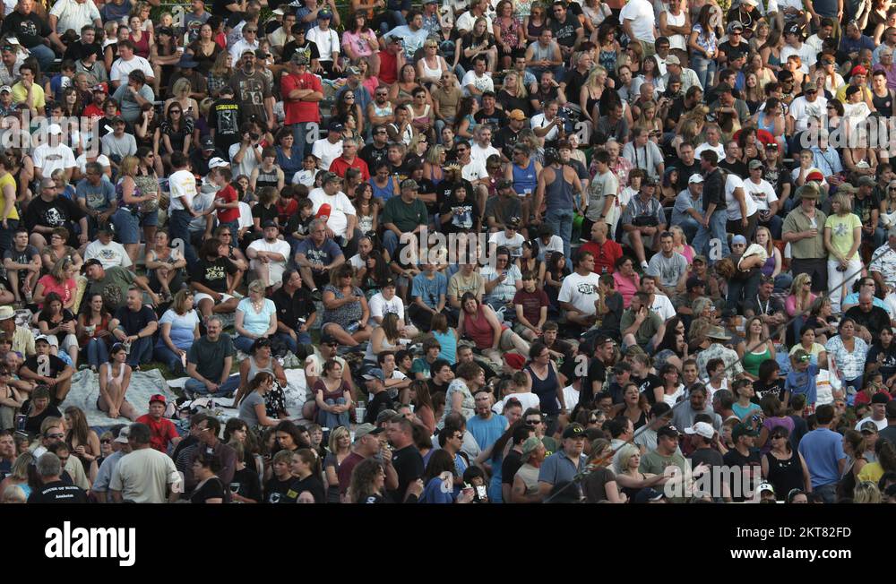 Overhead view crowd Stock Videos & Footage - HD and 4K Video Clips - Alamy