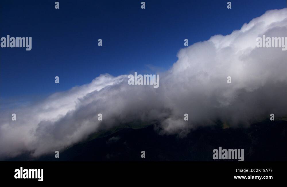 Wisps of cloud Stock Videos & Footage - HD and 4K Video Clips - Alamy