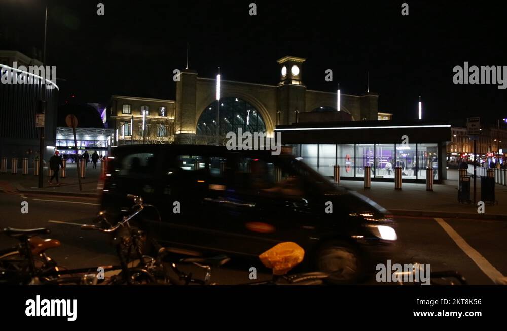 Light column kings cross square Stock Videos & Footage - HD and 4K ...