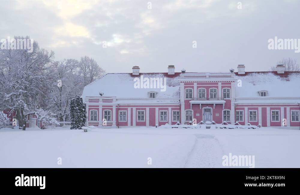Manor house walls Stock Videos & Footage - HD and 4K Video Clips - Alamy