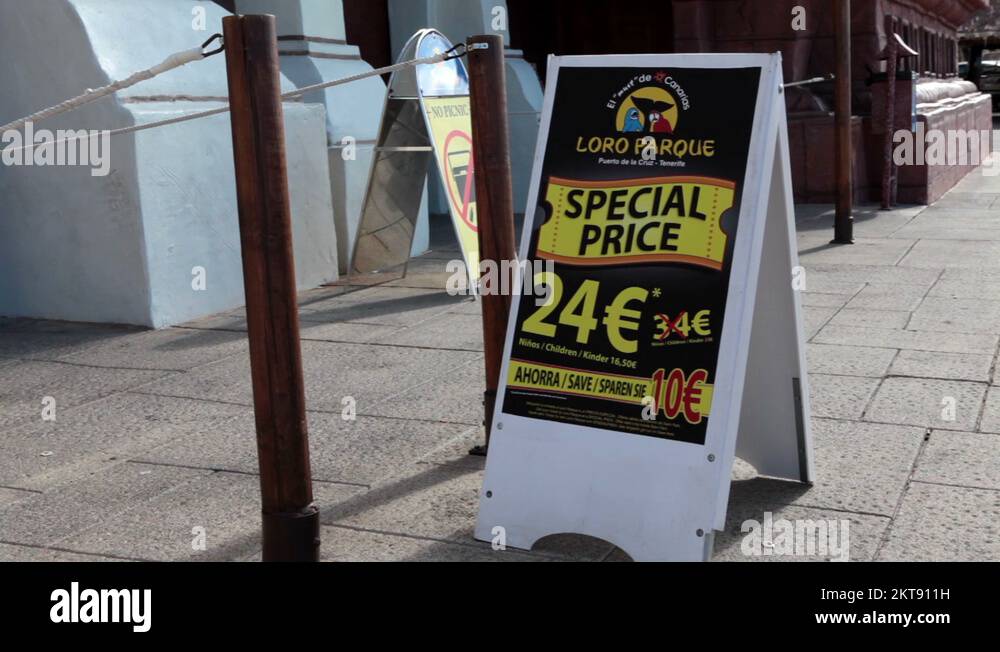 Tourist information office costa adeje Stock Videos & Footage - HD and ...