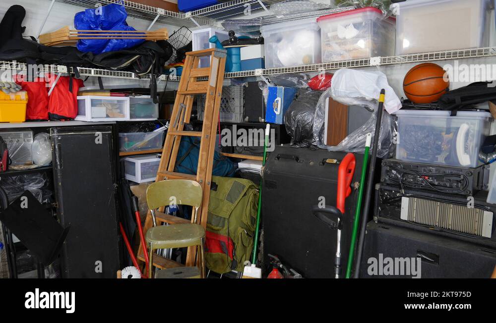 Messy box Stock Videos & Footage - HD and 4K Video Clips - Alamy