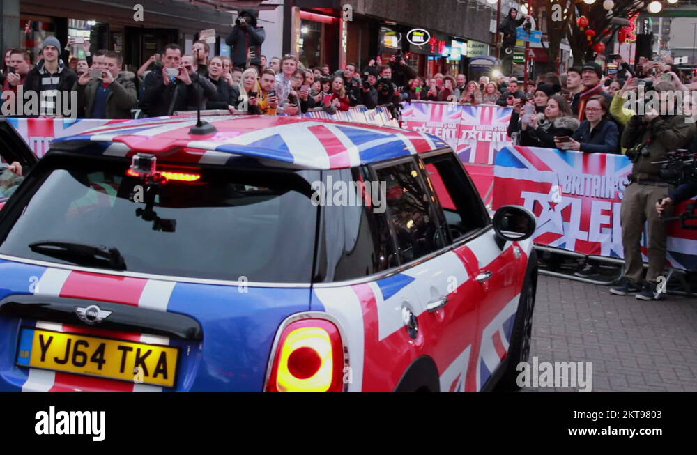 Mini cooper cars Stock Videos & Footage - HD and 4K Video Clips - Alamy