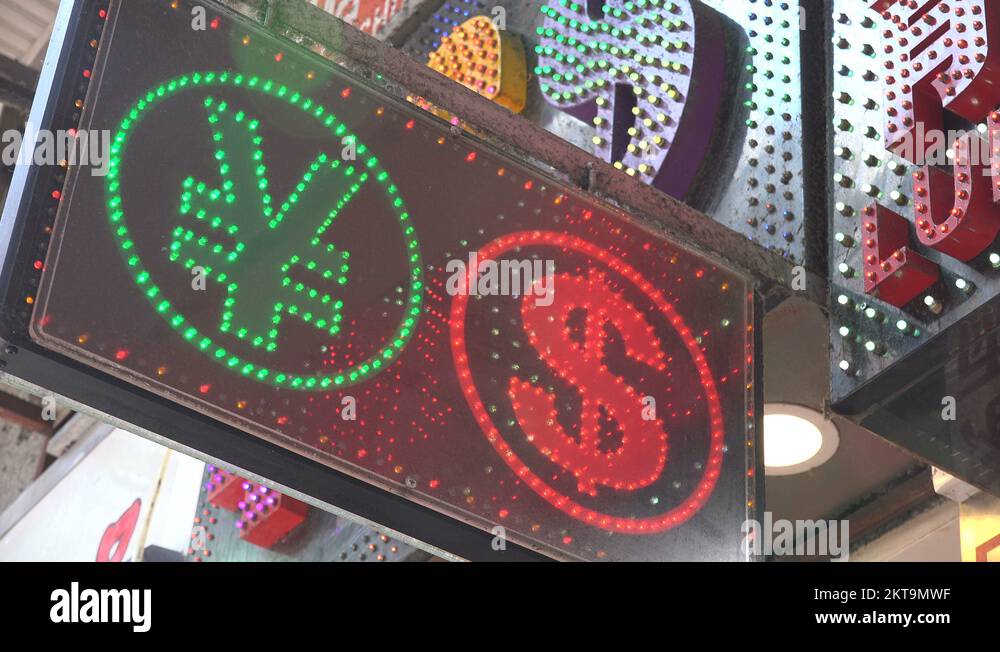 Floating kiosk Stock Videos & Footage - HD and 4K Video Clips - Alamy