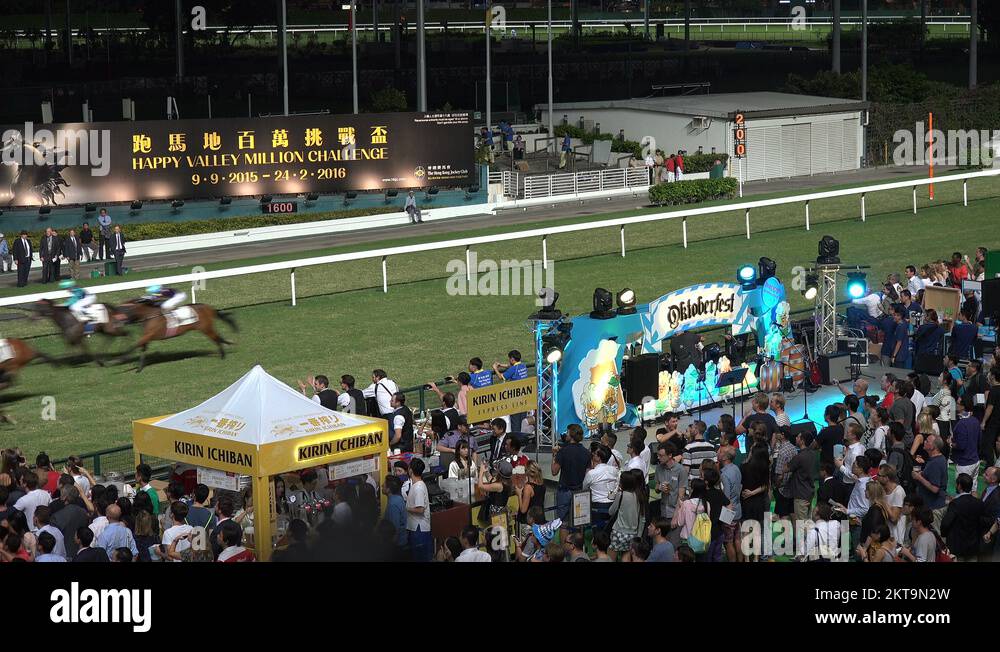 Horse racing crowds cheering Stock Videos & Footage - HD and 4K Video ...