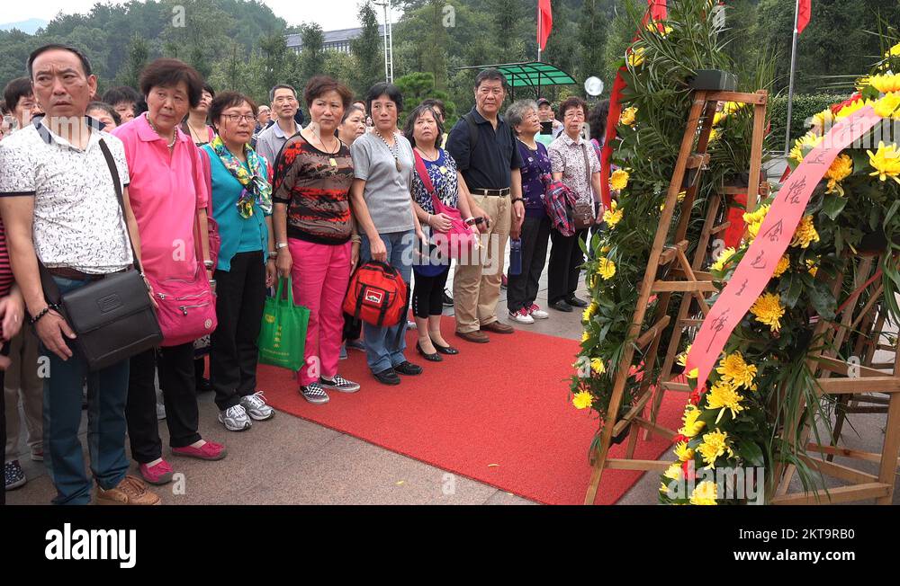 Chinese ceremonial statue Stock Videos & Footage - HD and 4K Video ...