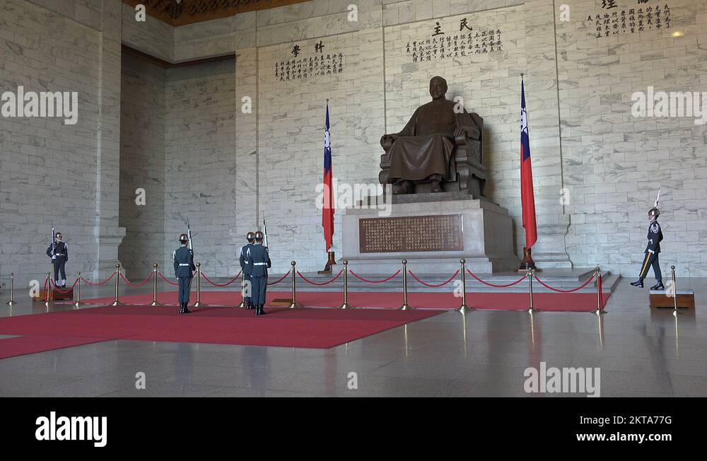 Museum guard asia Stock Videos & Footage - HD and 4K Video Clips - Alamy