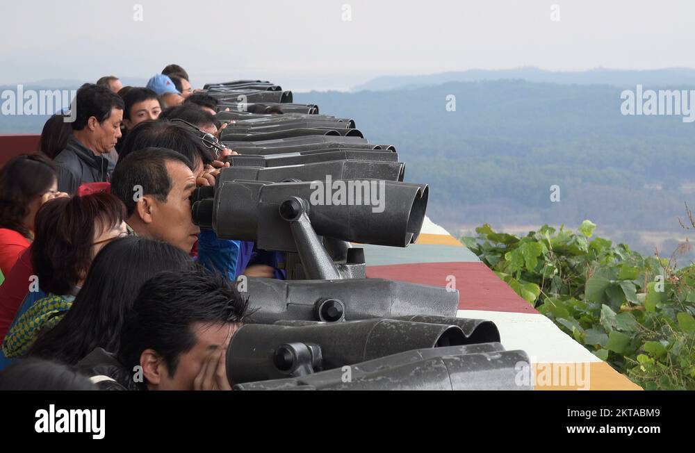 South Korea tourism, people catching a glimpse of North Korean villages ...