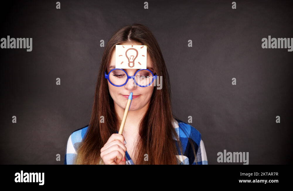 woman thinking light idea bulb on head, creative girl lots of ideas 4K ...