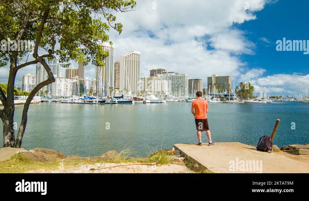 Honolulu hawaii man Stock Videos & Footage - HD and 4K Video Clips - Alamy