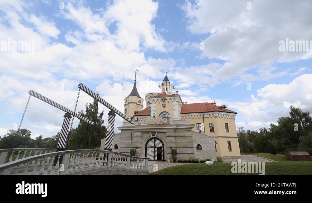 Pavlovsk Stock Videos & Footage - HD and 4K Video Clips - Alamy
