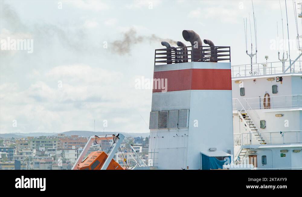 Dirty ship Stock Videos & Footage - HD and 4K Video Clips - Alamy