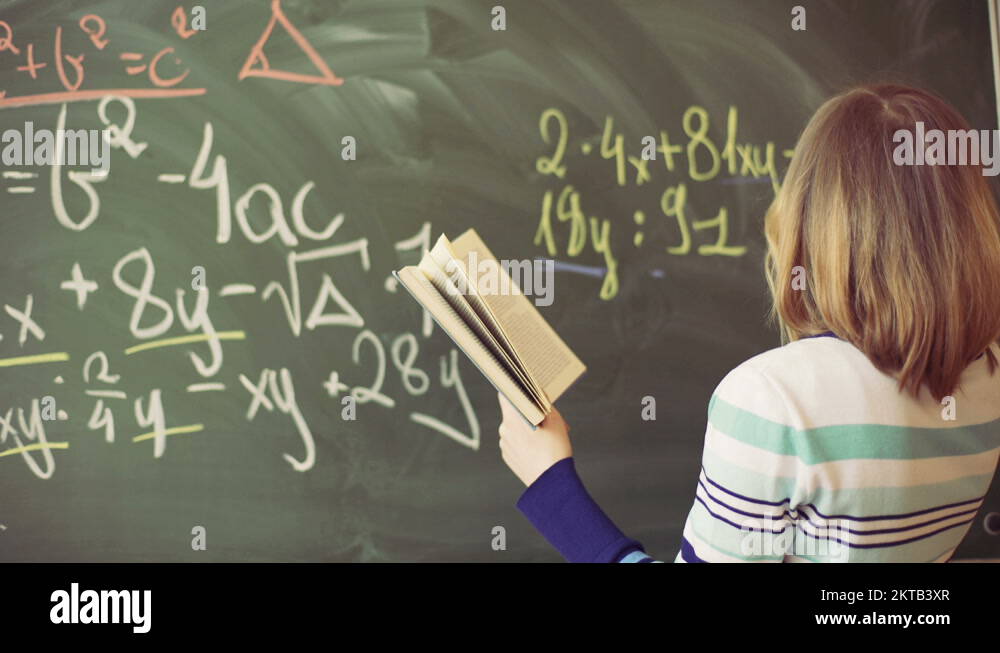 Explaining instruct Stock Videos & Footage - HD and 4K Video Clips - Alamy