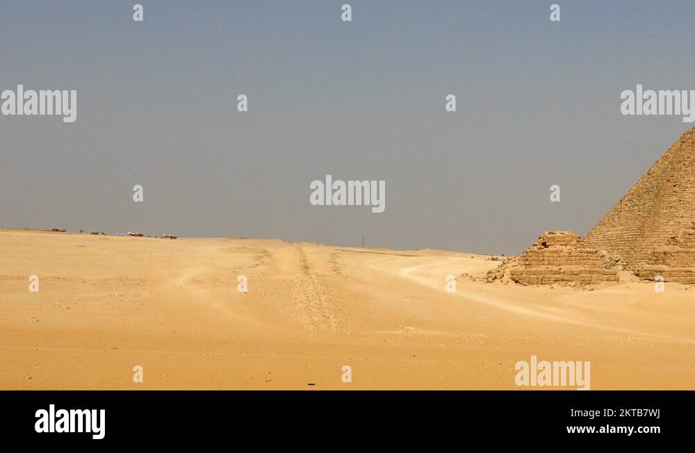 Zoom Out - The Great Pyramids of Giza - Egypt Stock Video Footage - Alamy