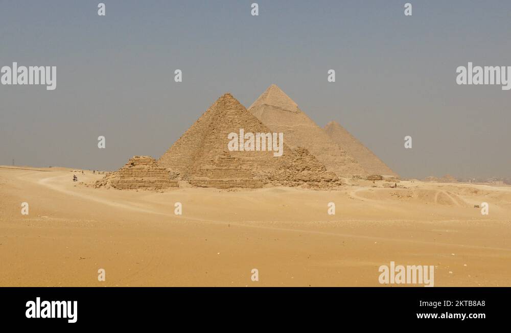 Zoom Out - The Great Pyramids of Giza - Egypt Stock Video Footage - Alamy