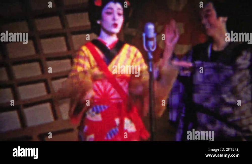 Geisha movement Stock Videos & Footage - HD and 4K Video Clips - Alamy