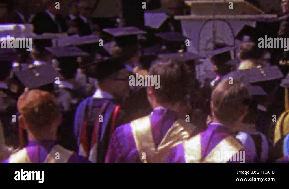 Graduate crowd Stock Videos & Footage - HD and 4K Video Clips - Alamy